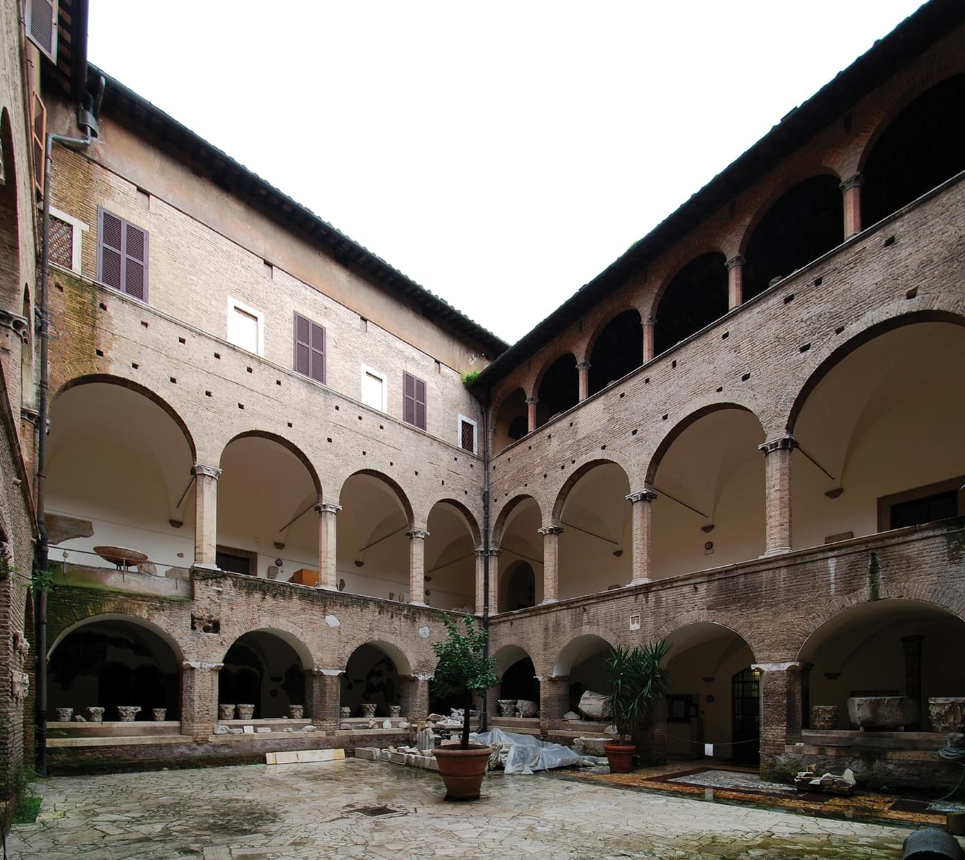 Reviving Antiquity with Granite: Spolia and the Development of Roman ...