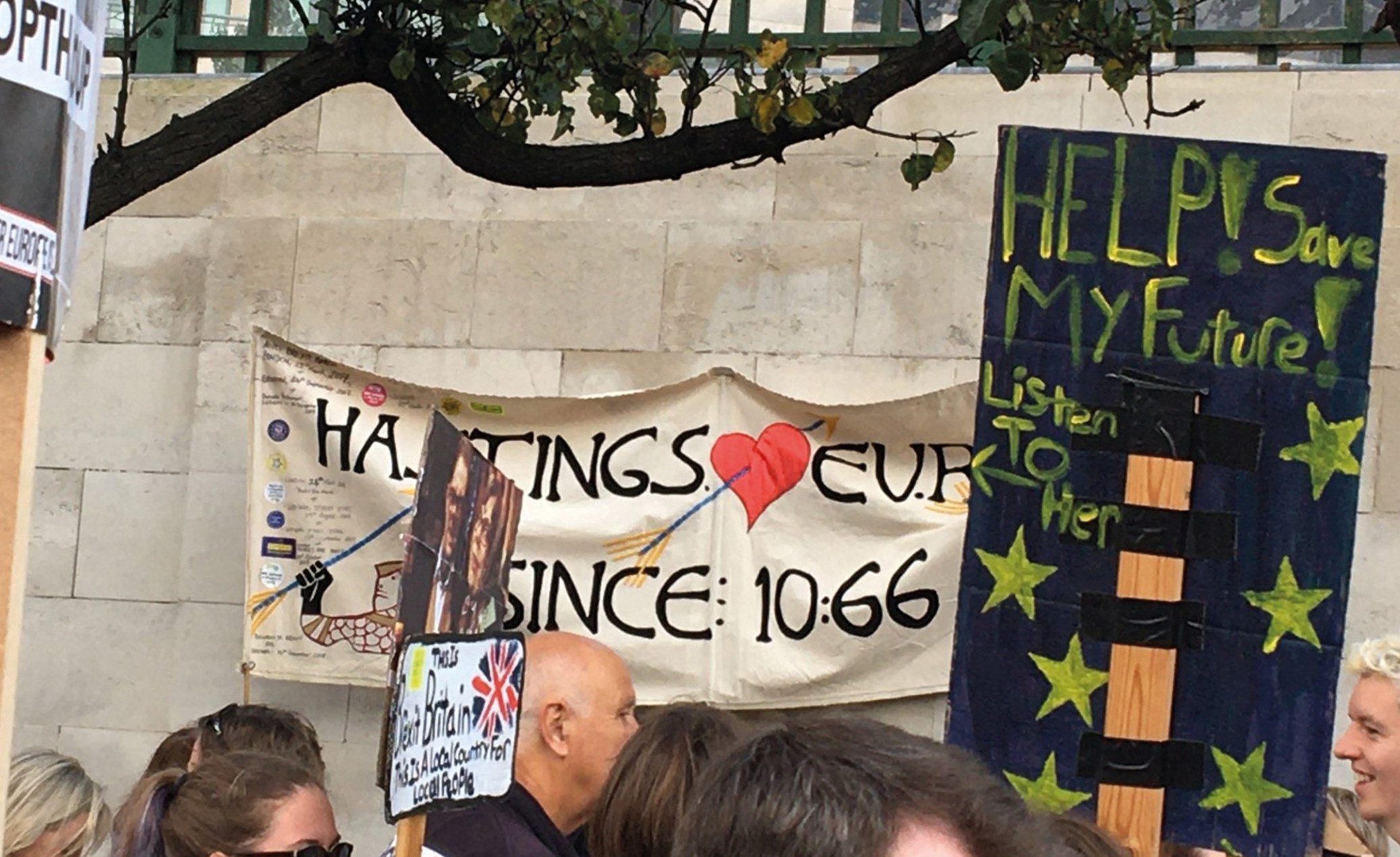 Identities in Practice: The Fixity and Fluidity of Signs of Belonging ...