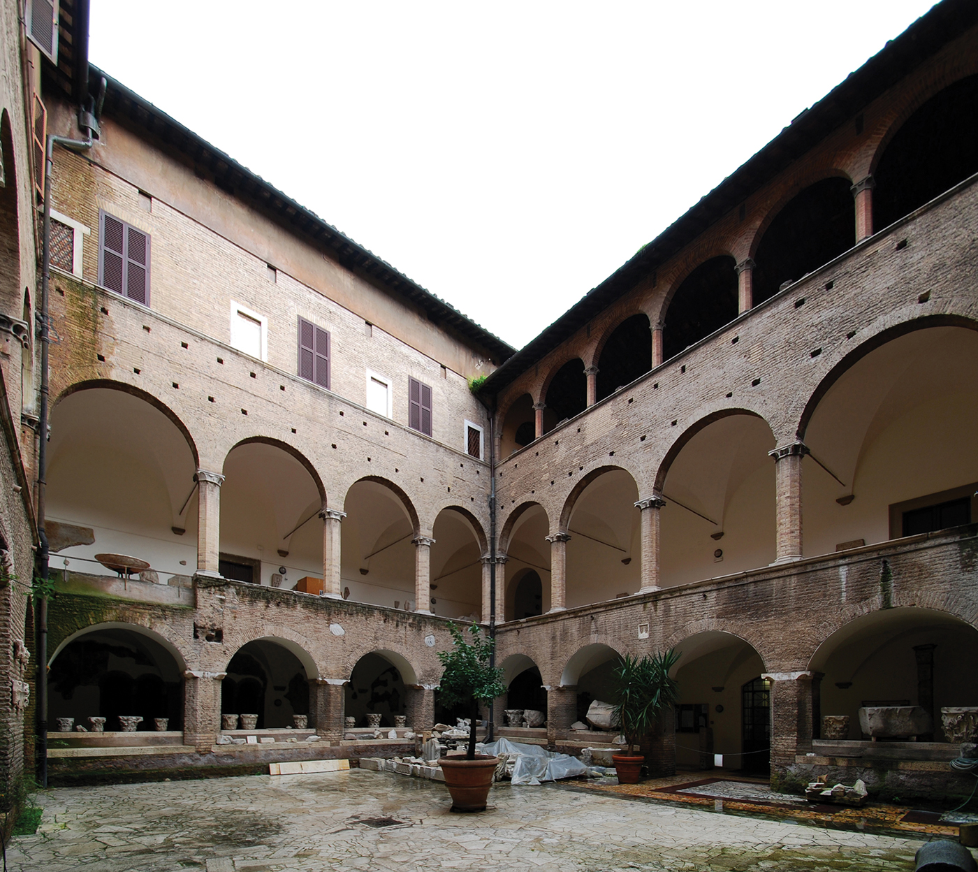 Reviving Antiquity with Granite: Spolia and the Development of Roman ...