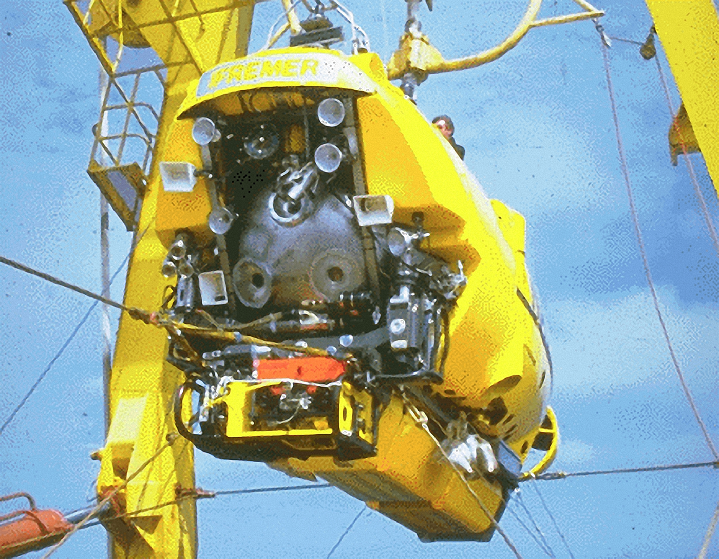 Review of Navigation and Positioning of Deep-sea Manned Submersibles ...