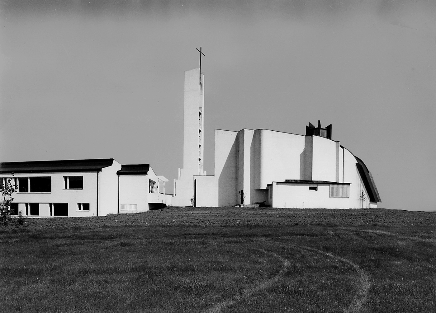 The Civic and the Sacred: Alvar Aalto's Churches and Parish Centres in ...